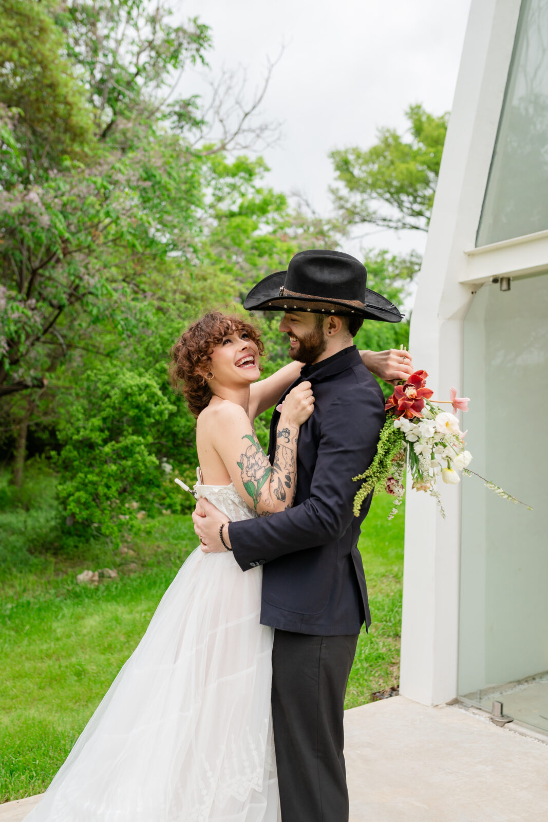 Intimate Wedding at Lincoln Chapel // Gwyn & Kyle | Allie Goodspeed
