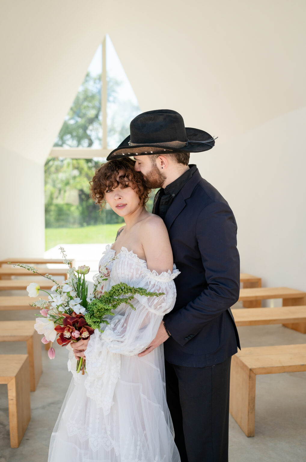 Intimate Wedding at Lincoln Chapel // Gwyn & Kyle | Allie Goodspeed